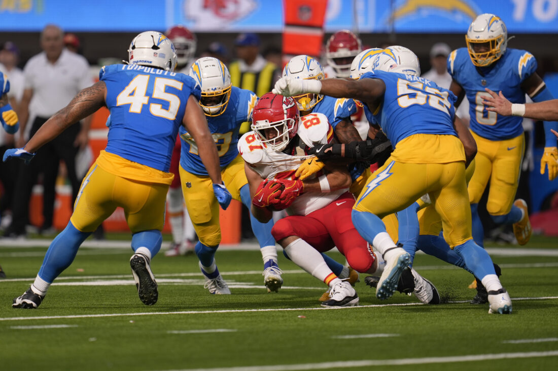 Mahomes, Kelce help Chiefs rally for 17-10 win over Chargers | News ...